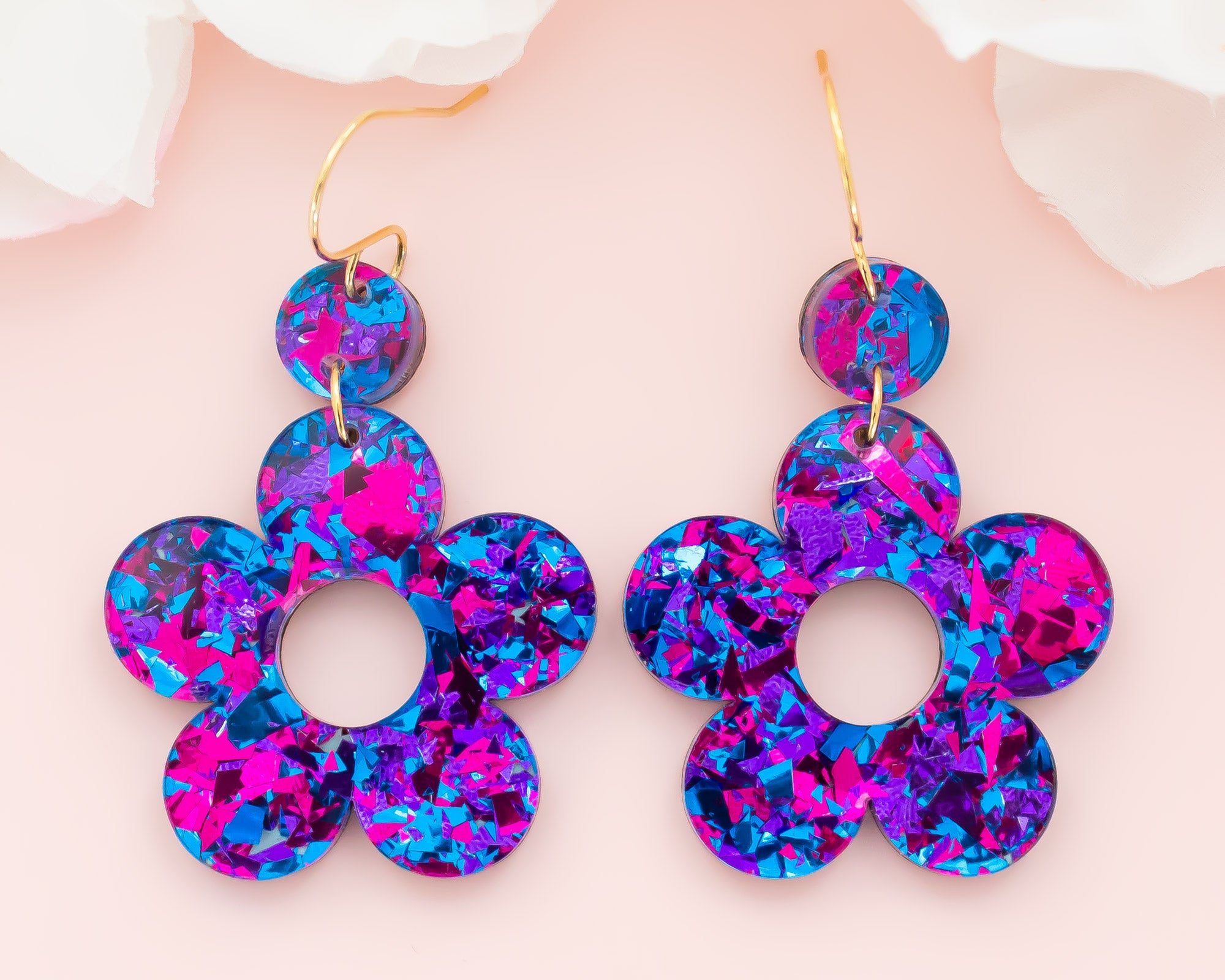 Bold Daisy Retro Flower Acrylic Earrings – Momenti di Vita